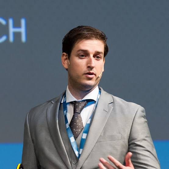 Meet the Team at Smartech Daily