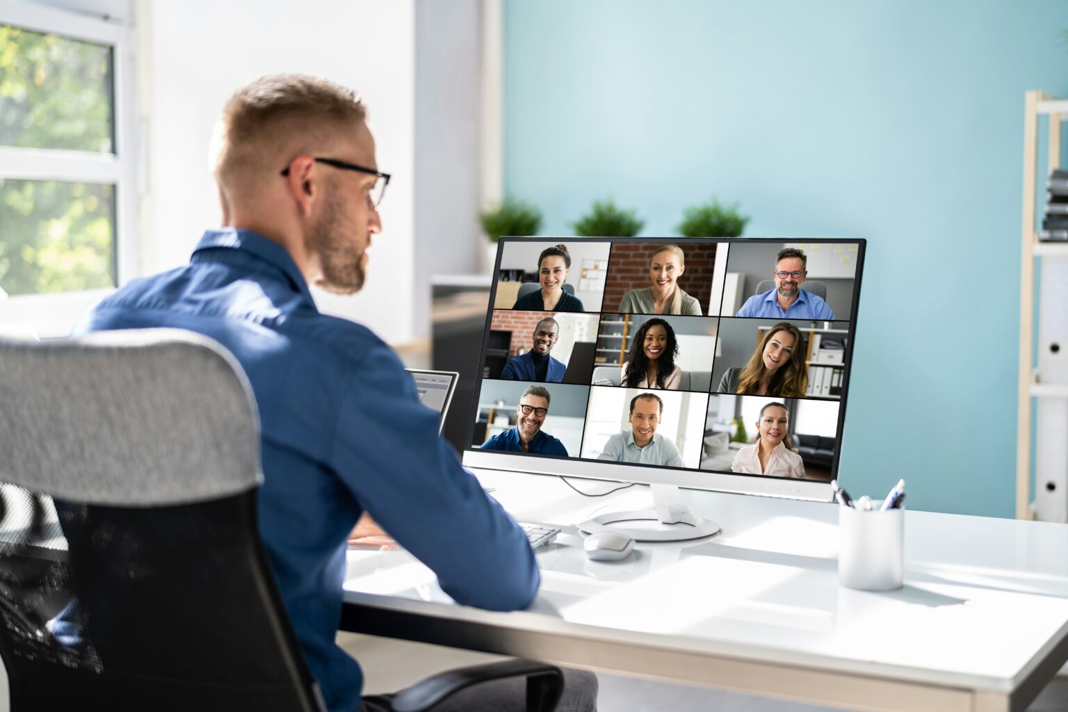 The Ultimate Virtual Town Hall Checklist - Smartech Daily